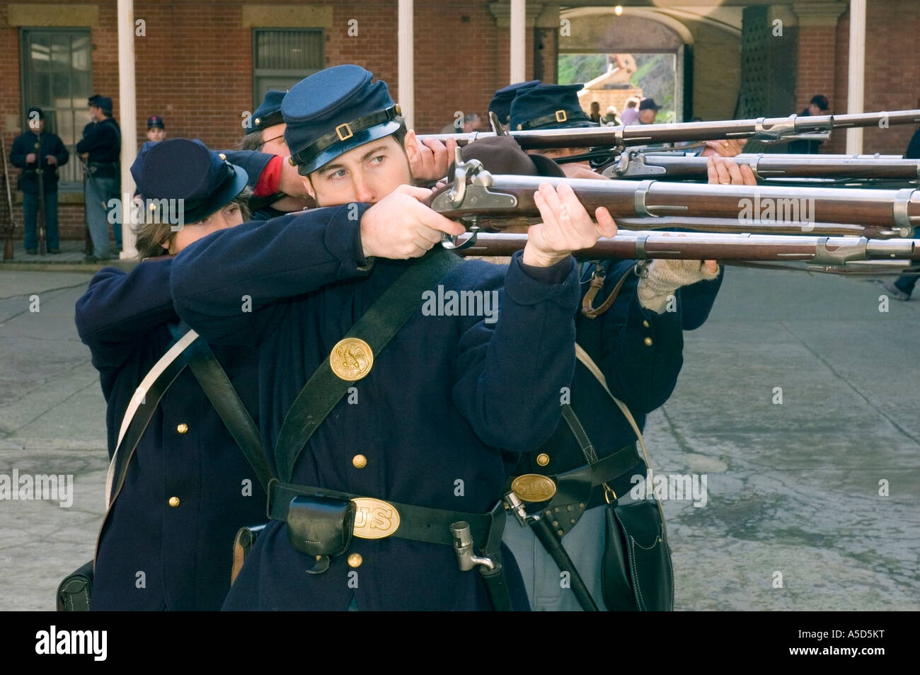 Uniform yankee union soldier hi-res stock photography and images - Alamy