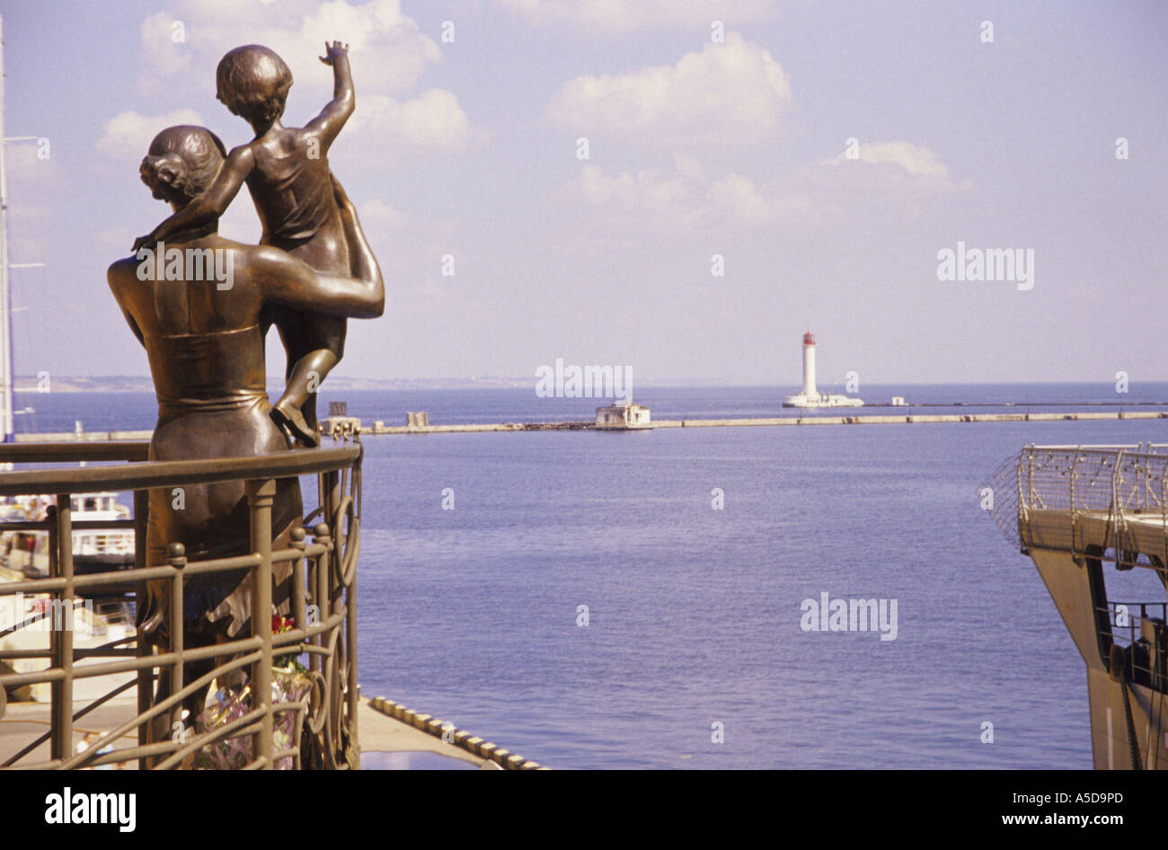 Odessa, Ukraine, bronze statue at sea terminal Stock Photo - Alamy