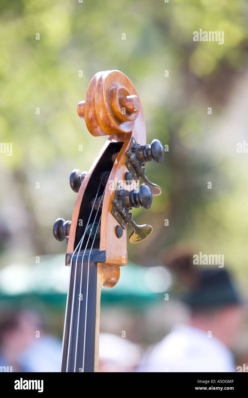 Cello images hi-res stock photography and images - Alamy
