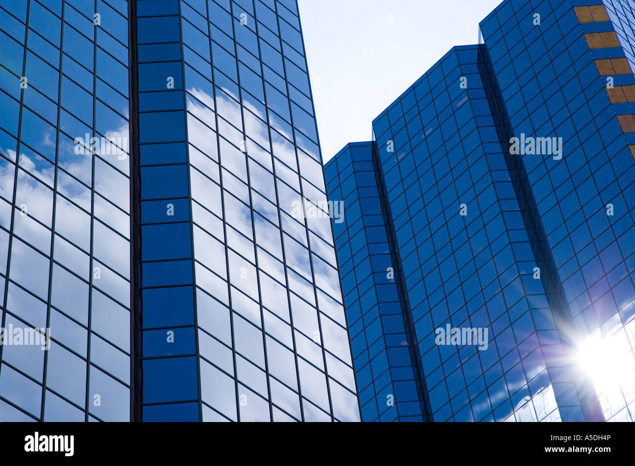 Flare tower stock hi-res stock photography and images - Alamy