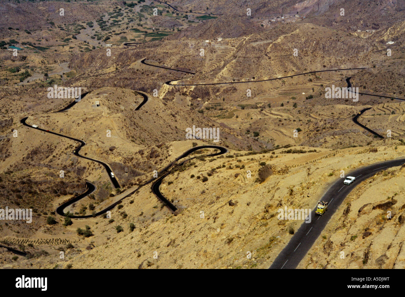 Meandering roads hi-res stock photography and images - Alamy