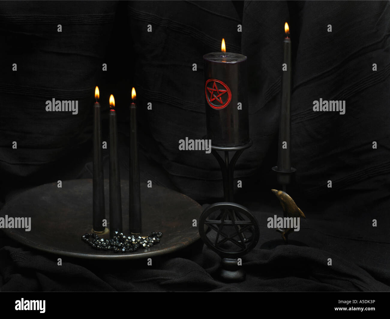 Candle wax dripping hi-res stock photography and images - Alamy