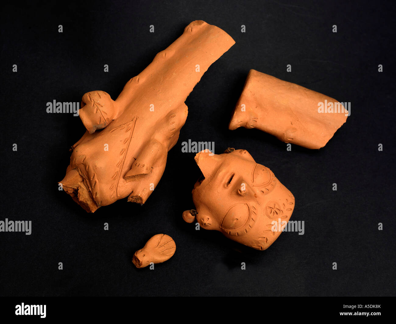 Broken idol hi-res stock photography and images - Alamy