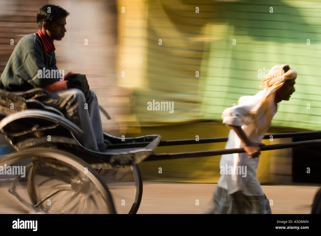 Auto rickshaw kolkata hi-res stock photography and images - Alamy