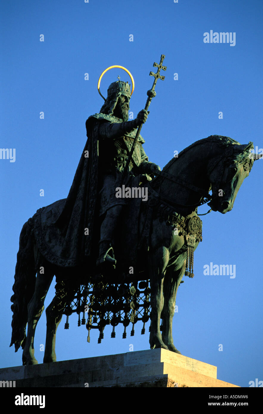 Budapest statue of St Stephen King Istvan Stock Photo - Alamy