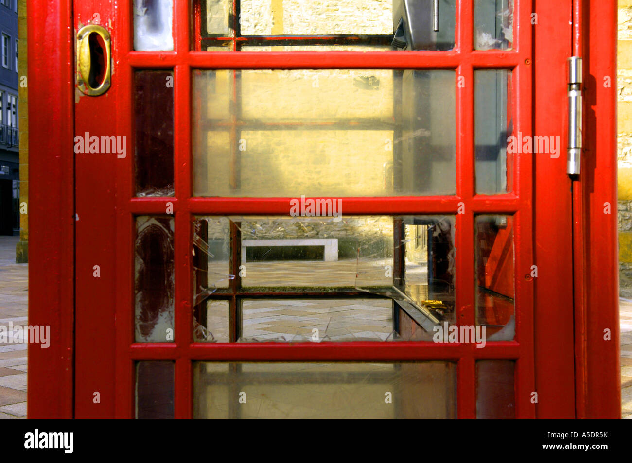 red british telephone box callbox phone public t com deutsche telecom ...