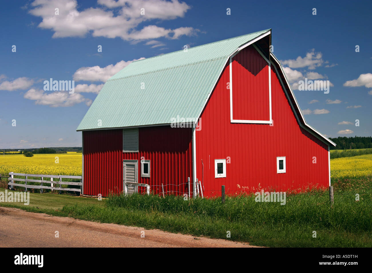 Red Barn Alberta2 Stock Photo - Alamy