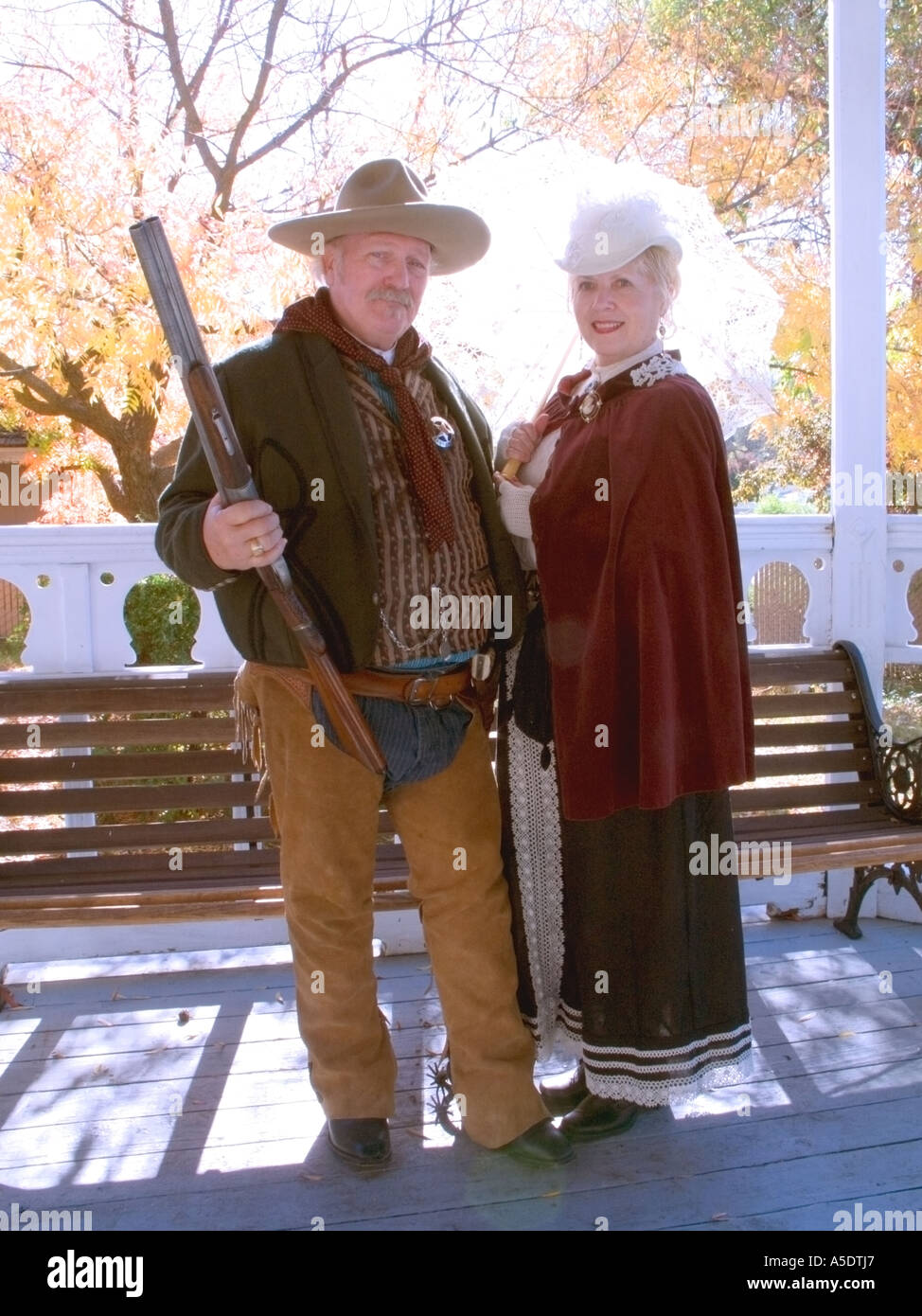 Gold rush era actors hi-res stock photography and images - Alamy