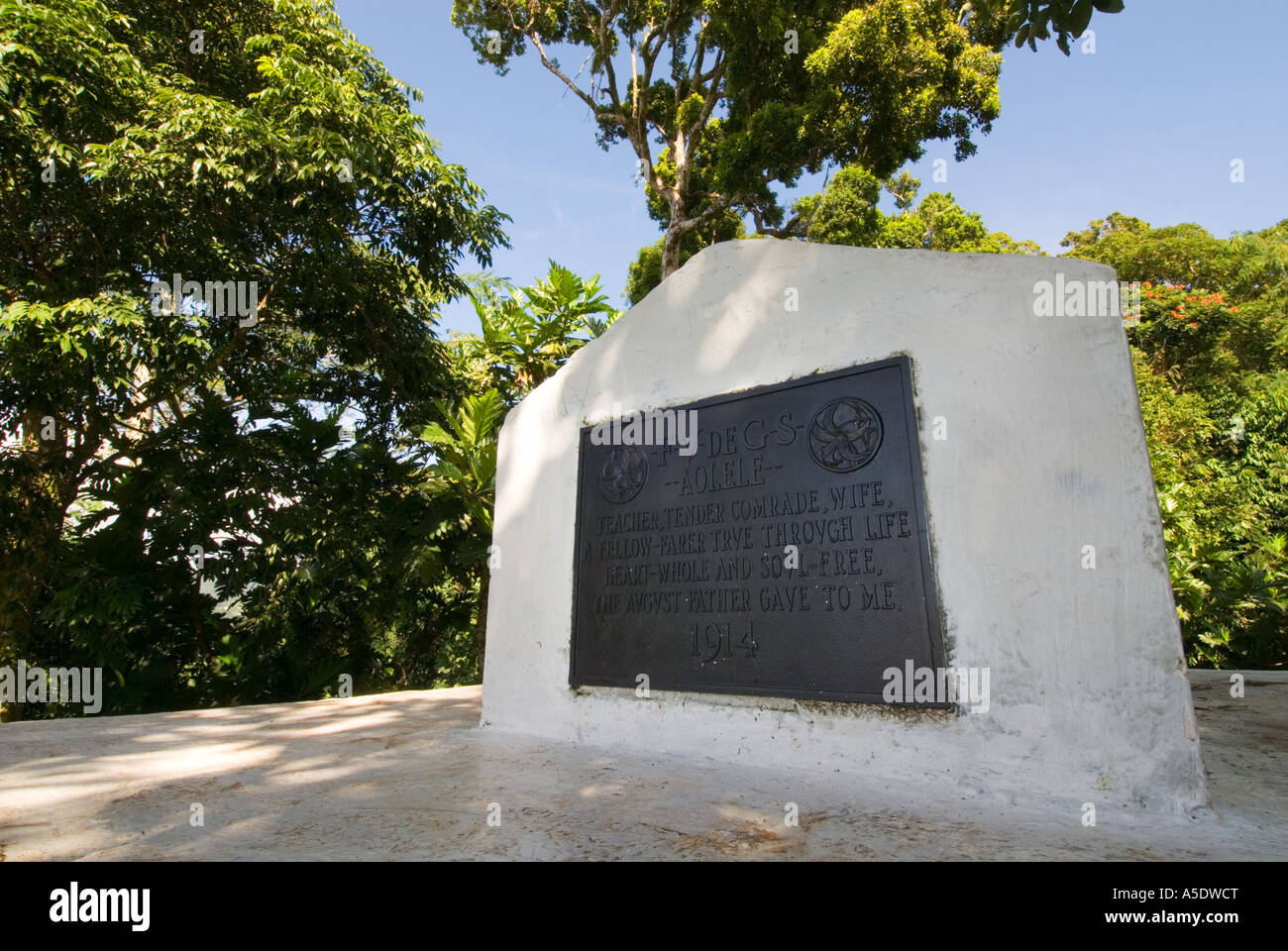 grave gravestone tombstone headstone of the poet Robert Louis Stevenson ...