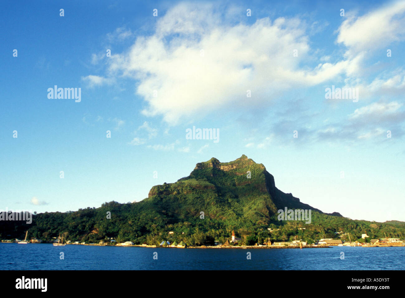 French polynesia volcano hi-res stock photography and images - Alamy