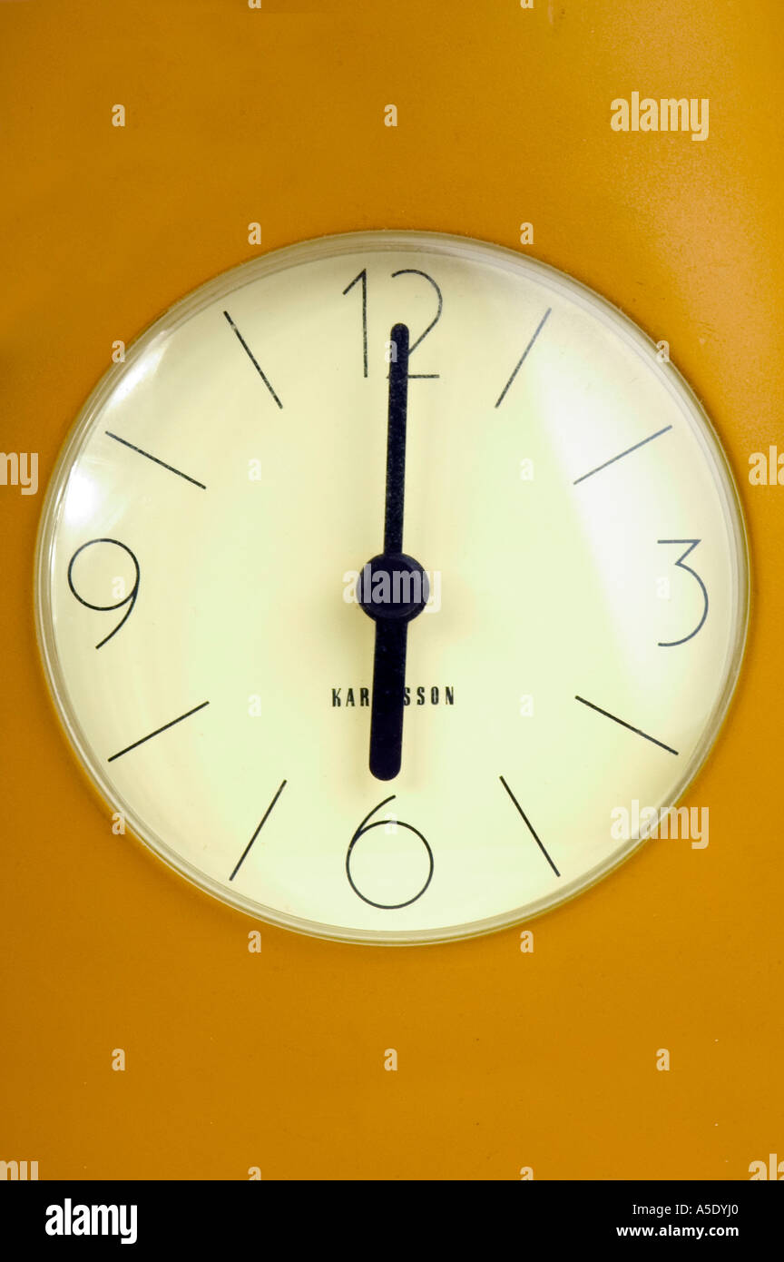 6 clock hi-res stock photography and images - Alamy