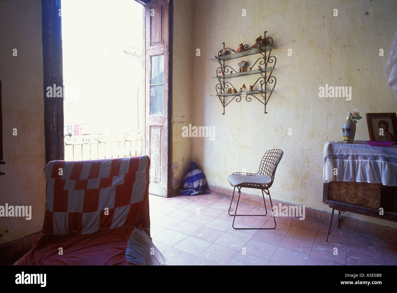 Cuba home chair window interior hi-res stock photography and images - Alamy