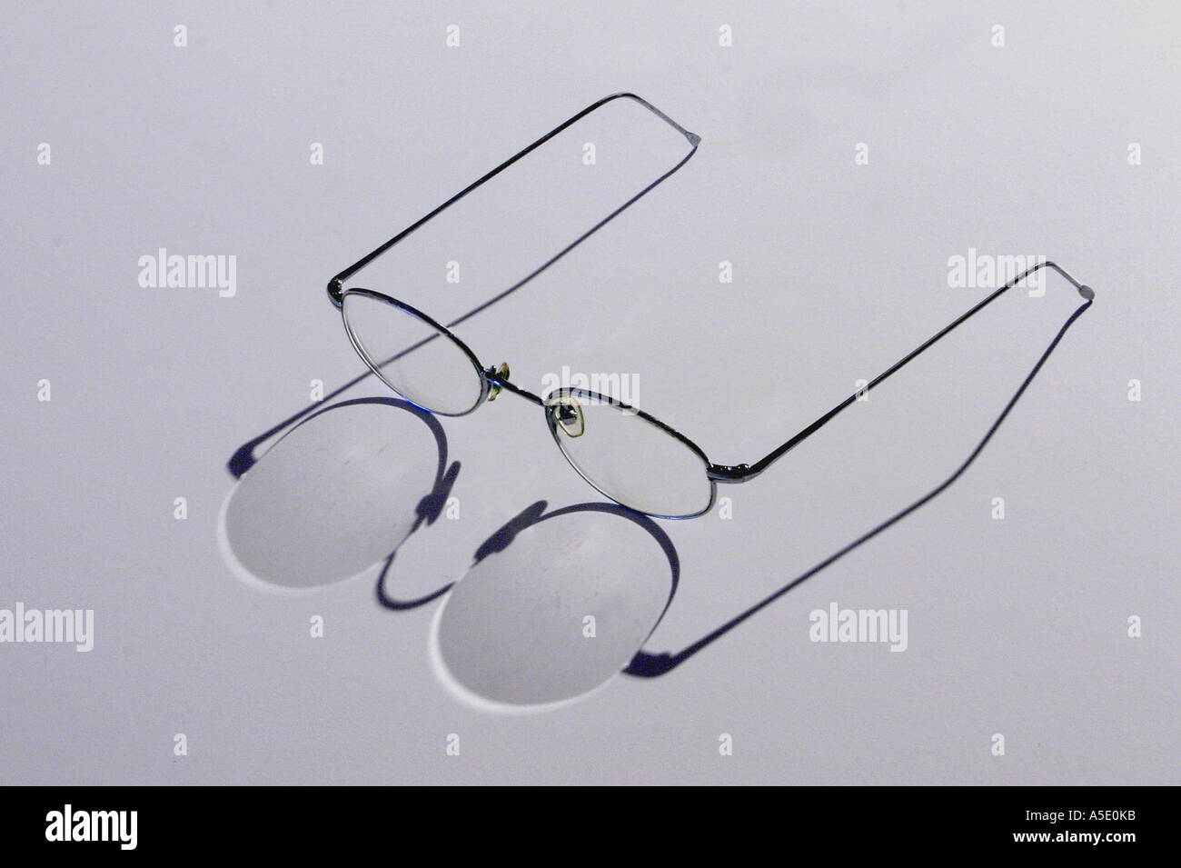 Seeing read hi-res stock photography and images - Alamy