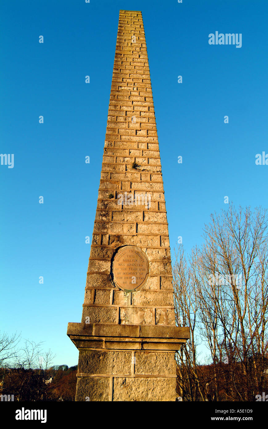Castle howe monument kendal hi-res stock photography and images - Alamy