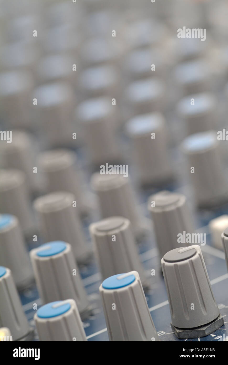Dials switches hi-res stock photography and images - Alamy