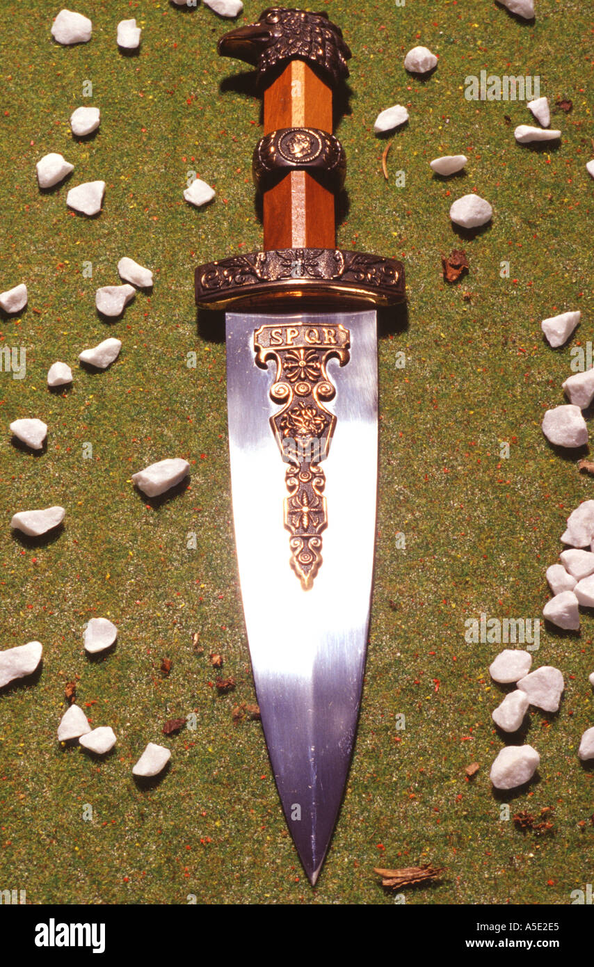 R messer hi-res stock photography and images - Alamy