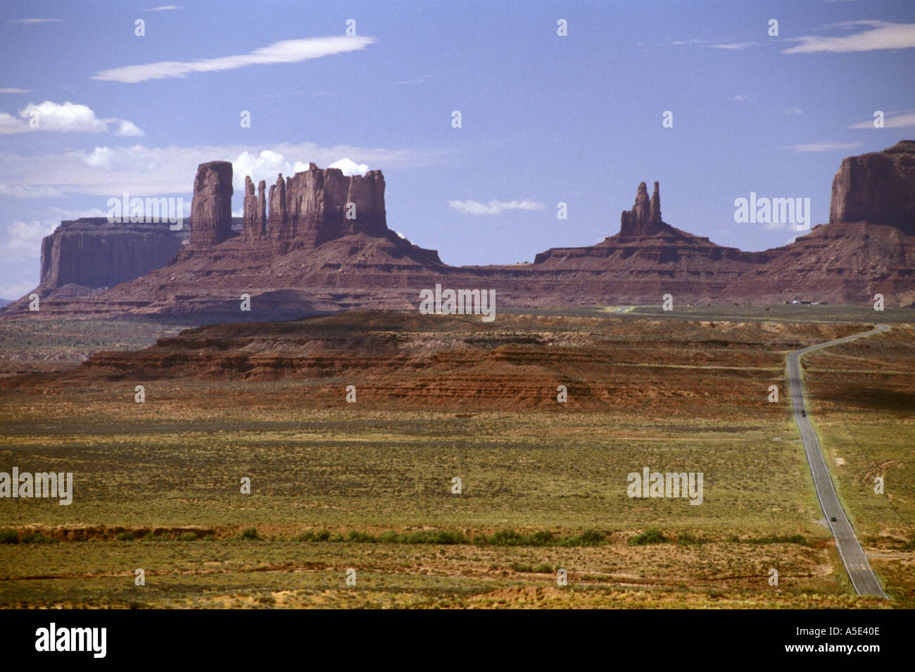 Monument valley hills hi-res stock photography and images - Alamy