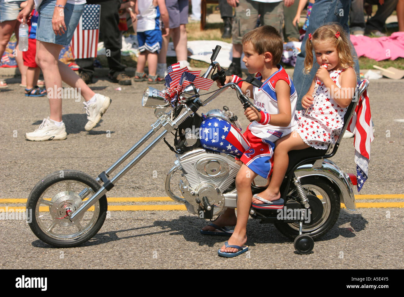 Children wave american flags in hi-res stock photography and images - Alamy