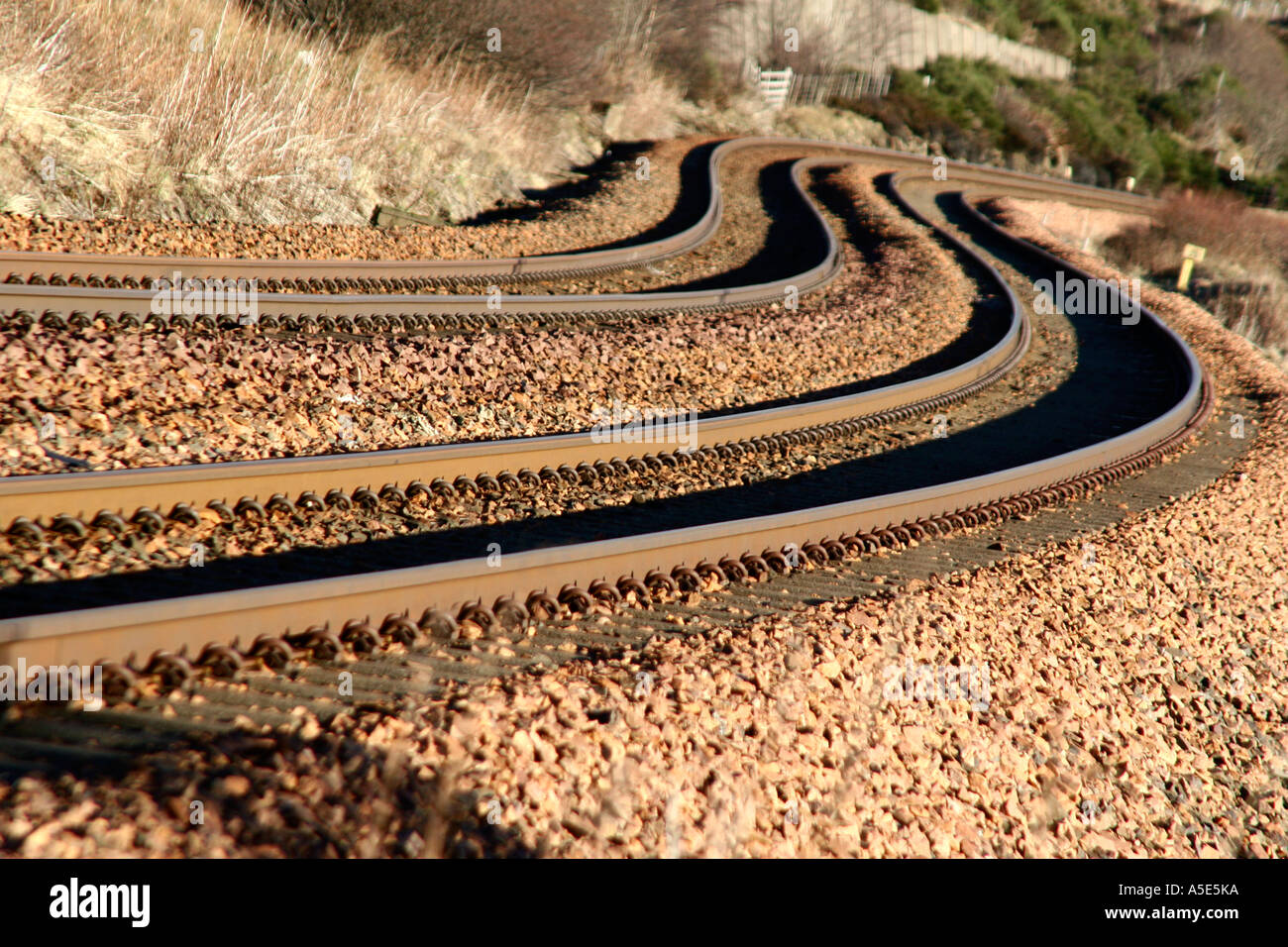 Curving railway hi-res stock photography and images - Alamy