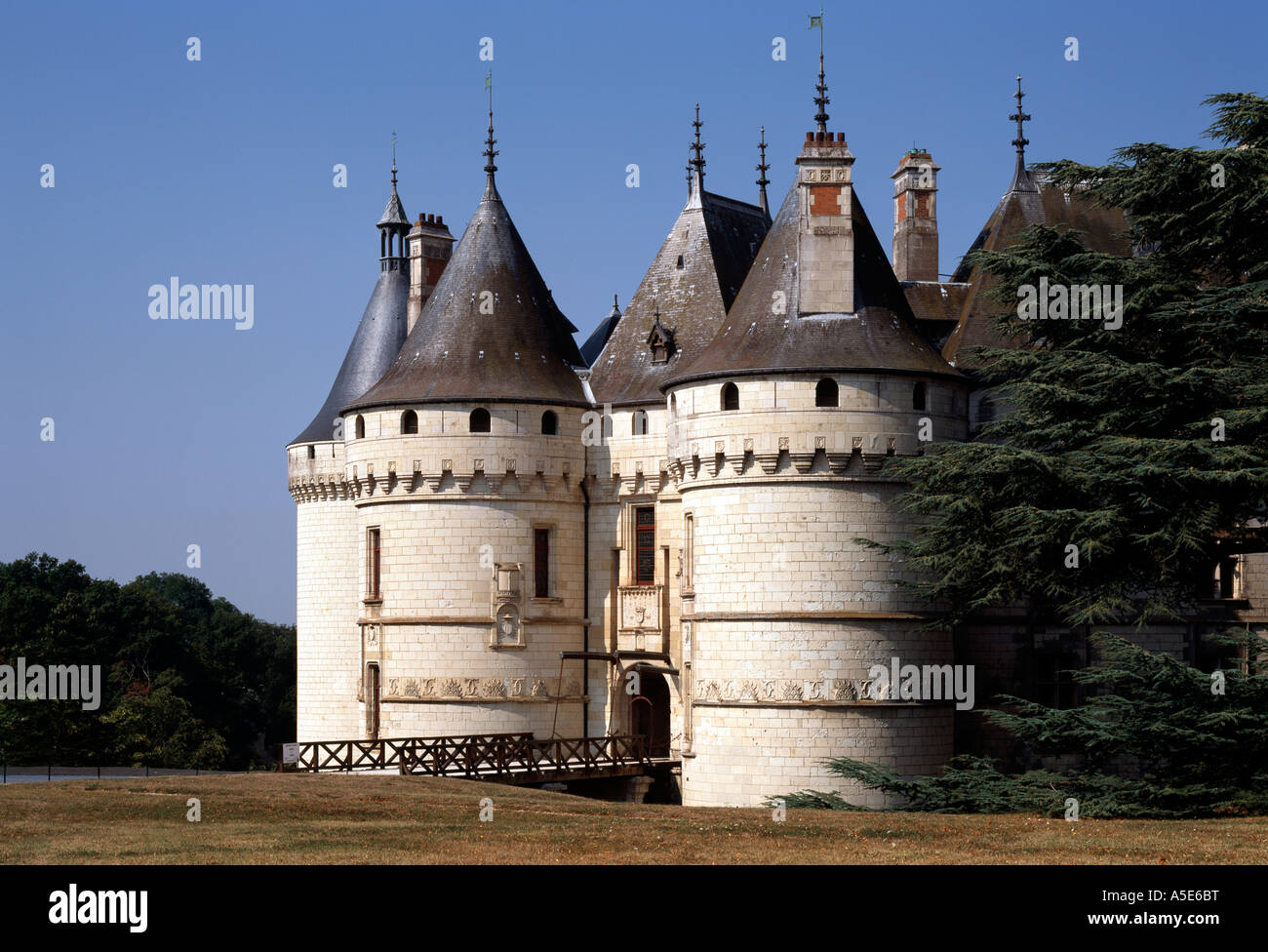 Castillo de chaumont hi-res stock photography and images - Alamy