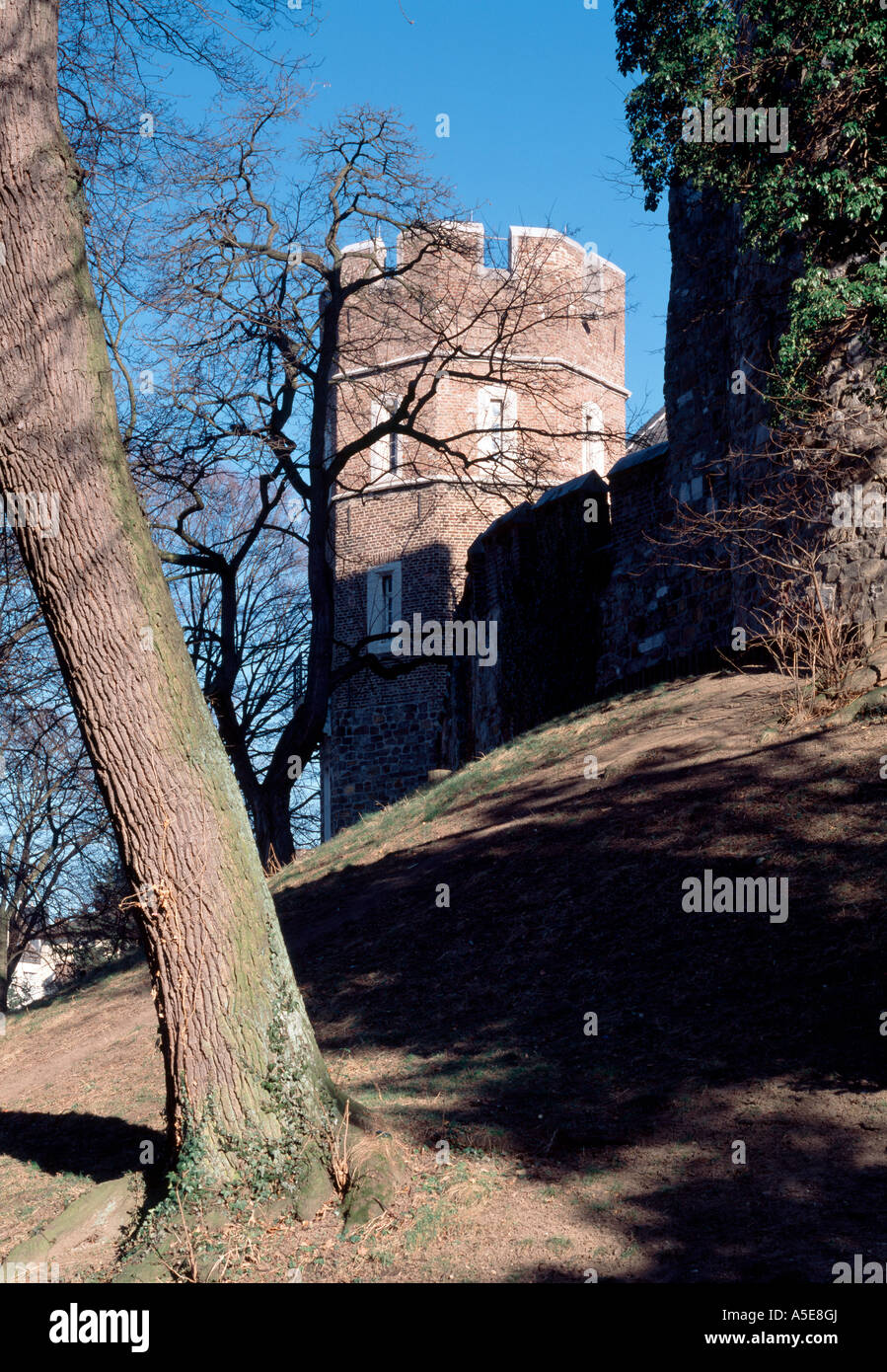 Frankenberg castle hi-res stock photography and images - Alamy