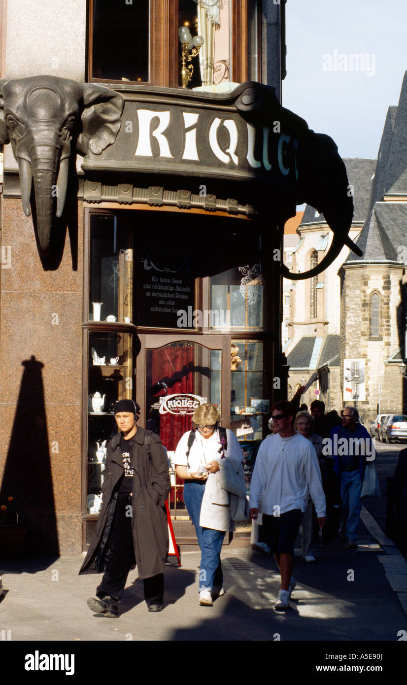 Leipzig, Café Riquet, Eingang Stock Photo - Alamy