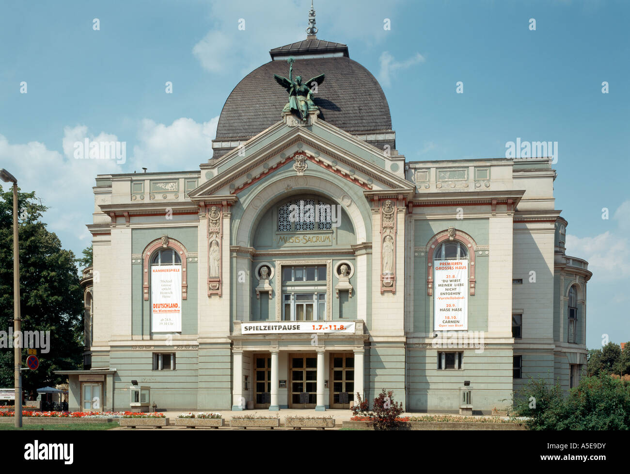 Gera, Theater, Großes Haus 1905 Stock Photo - Alamy