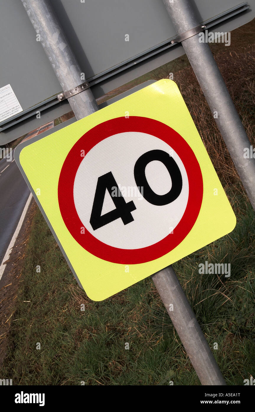 40 Speed sign Stock Photo - Alamy