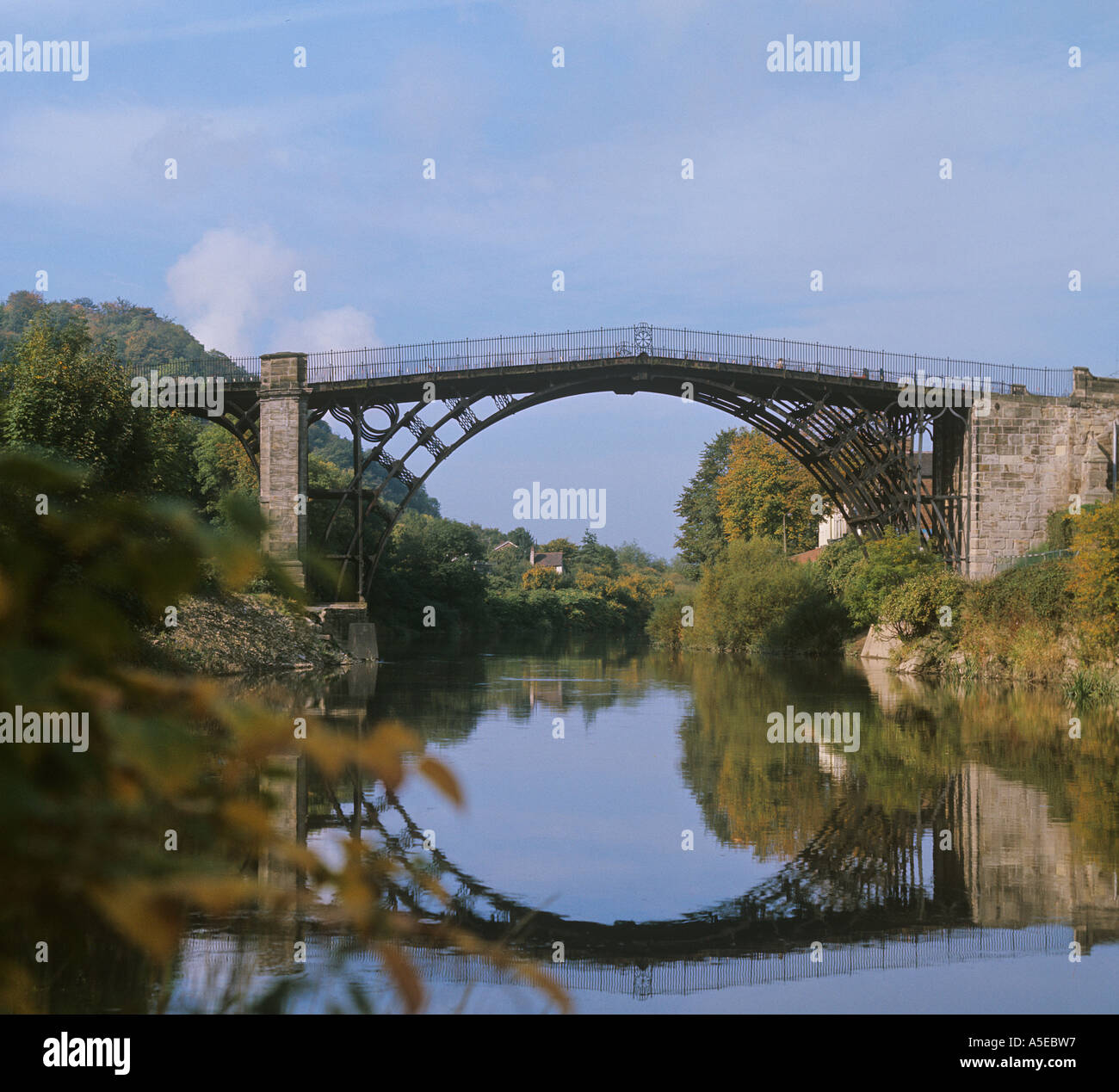 Severn River Bridge At Coalbrookdale High Resolution Stock Photography ...