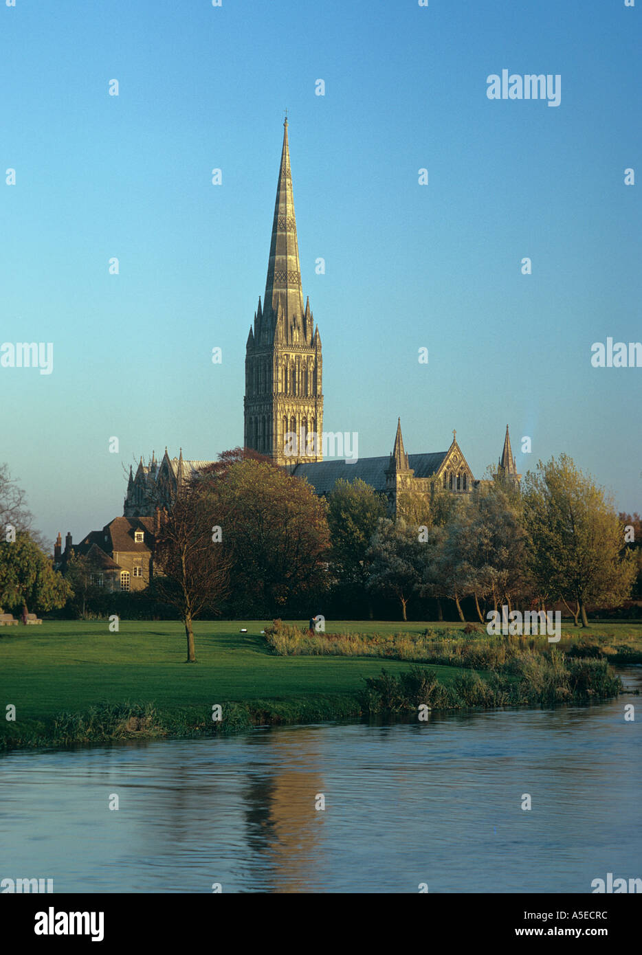 The river avon at salisbury hi-res stock photography and images - Alamy