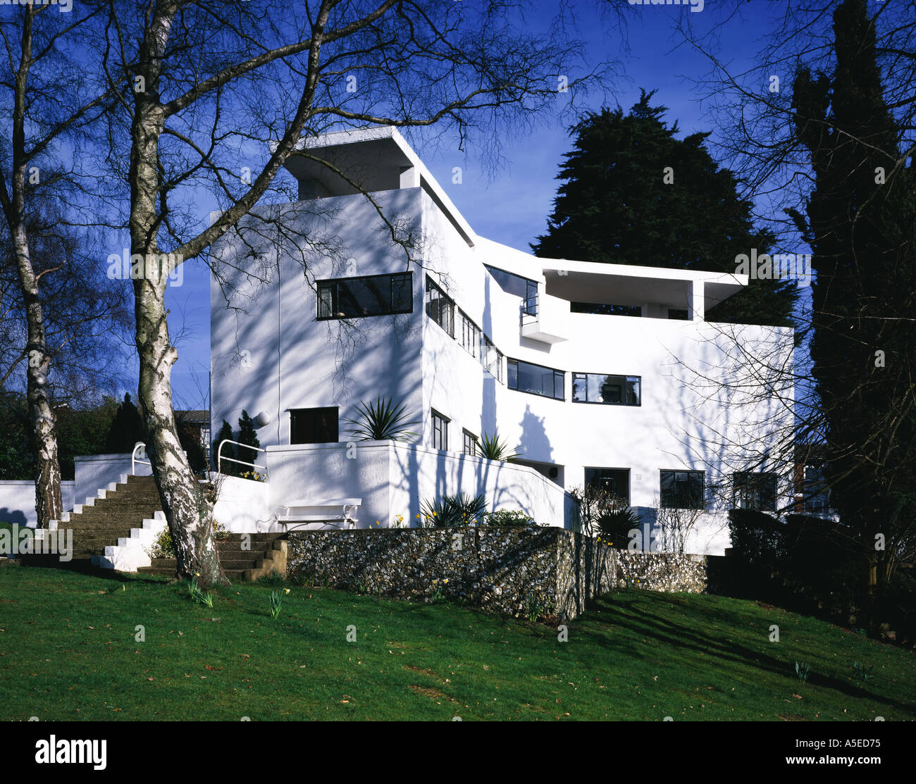 Amyas connell 'high and over' hi-res stock photography and images - Alamy