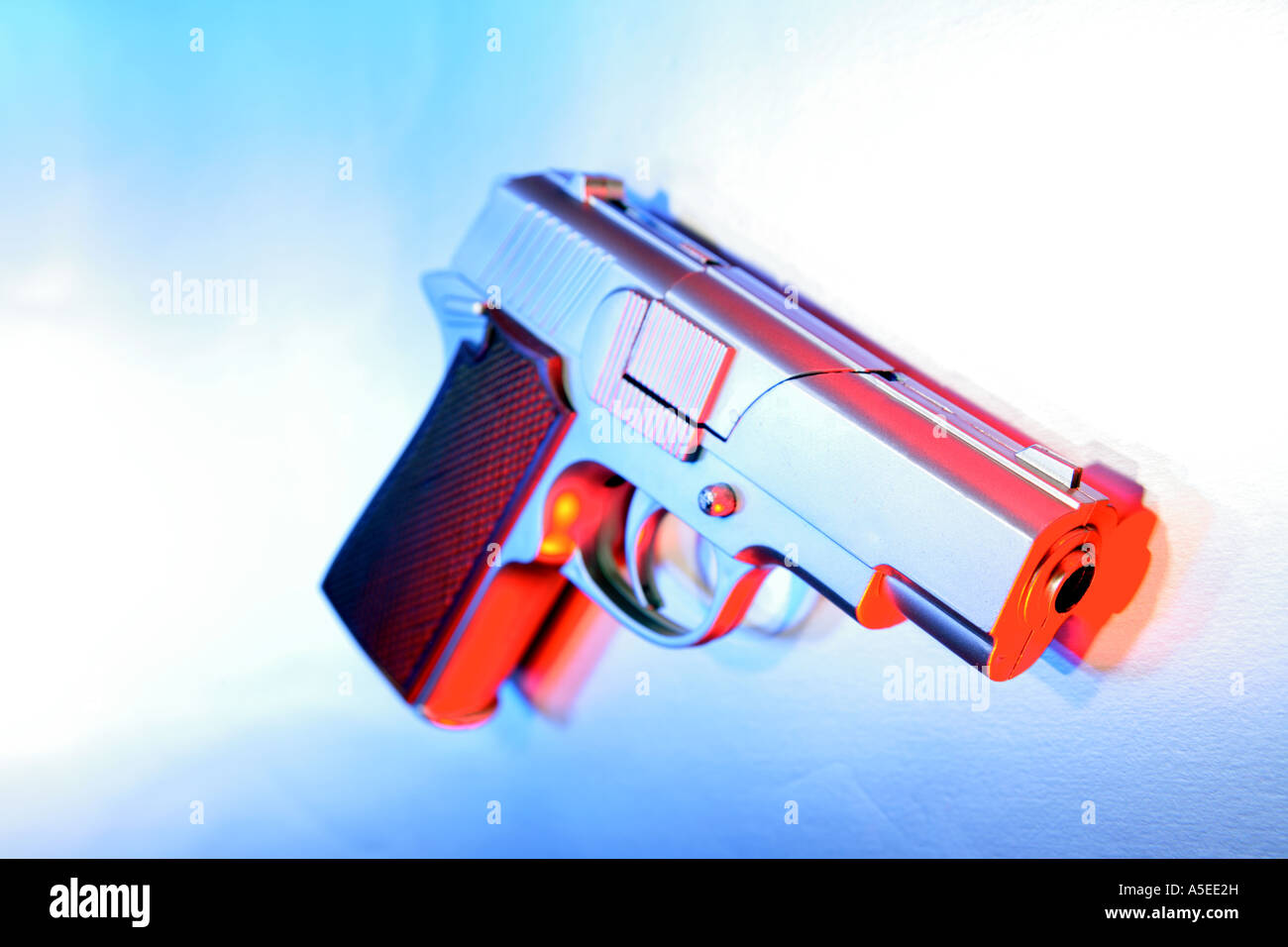 Iconic handgun hi-res stock photography and images - Alamy