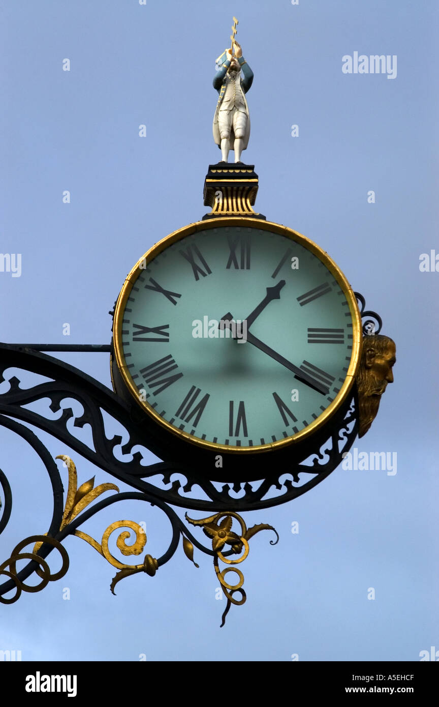 street clock historical Streets public urban cities York midtown ...