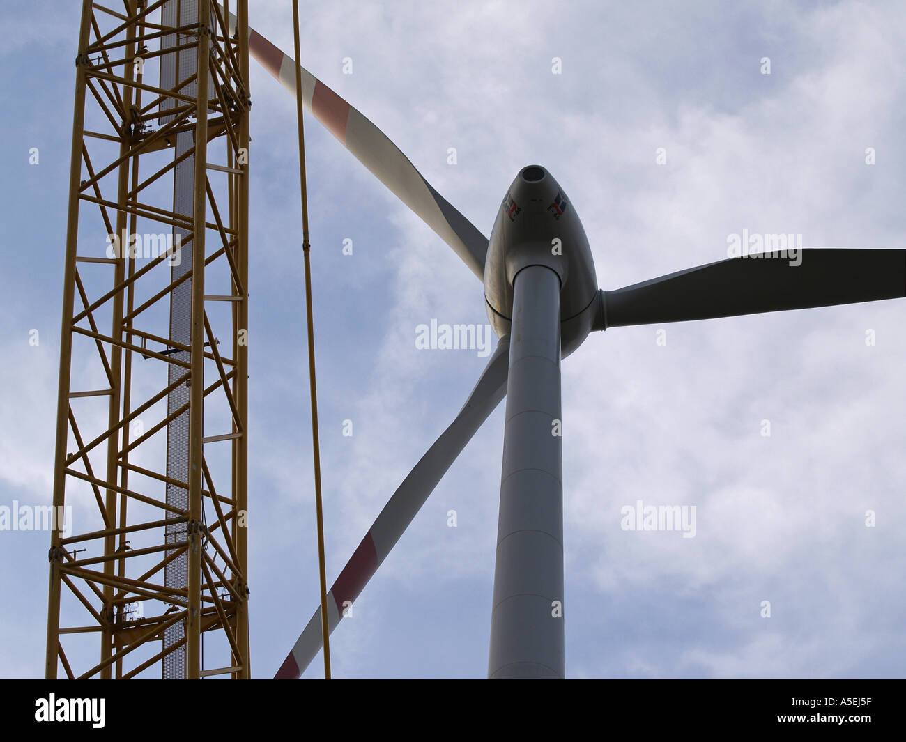 Wind wheel with crane hi-res stock photography and images - Alamy