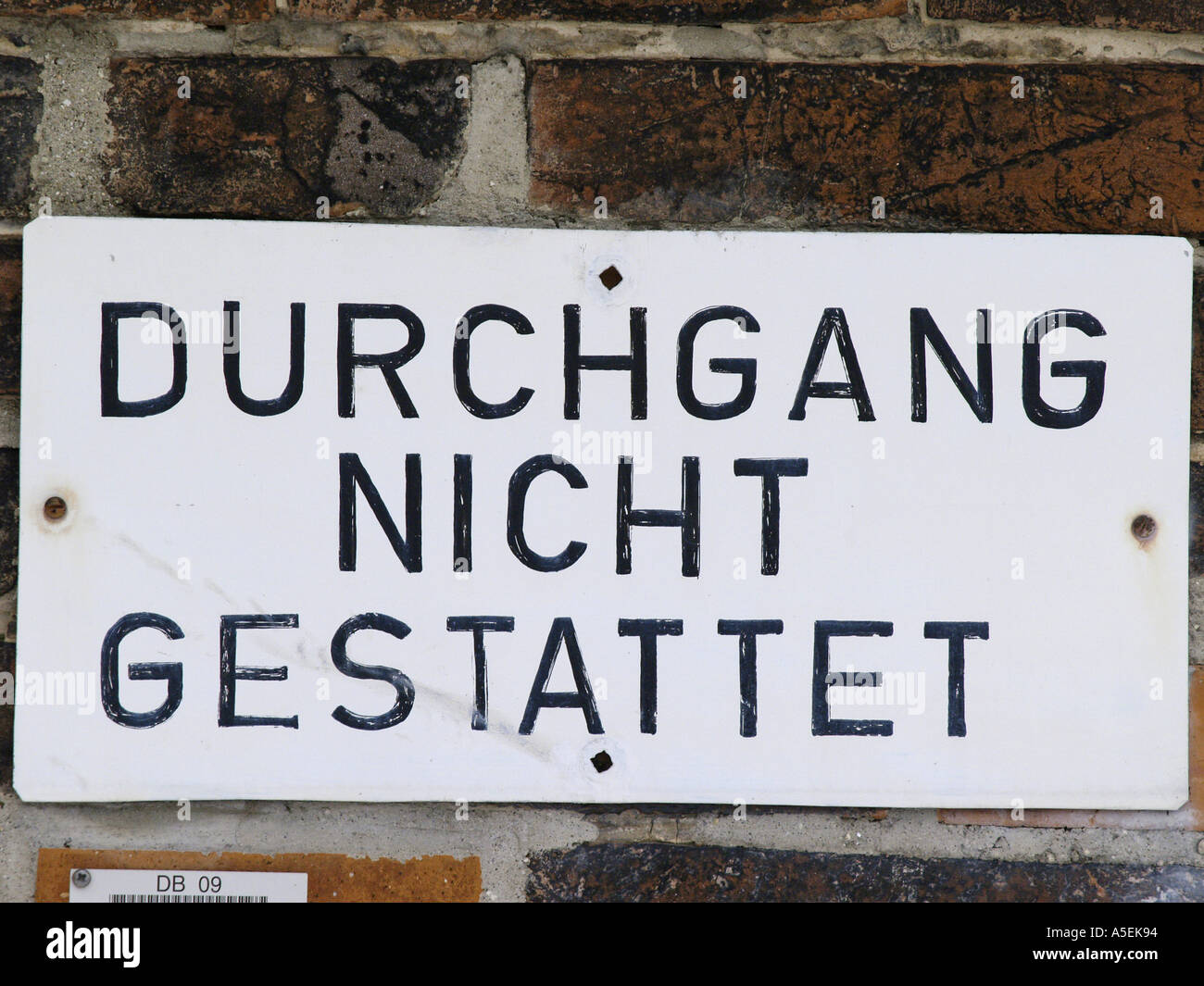 German sign No trespassing Stock Photo - Alamy