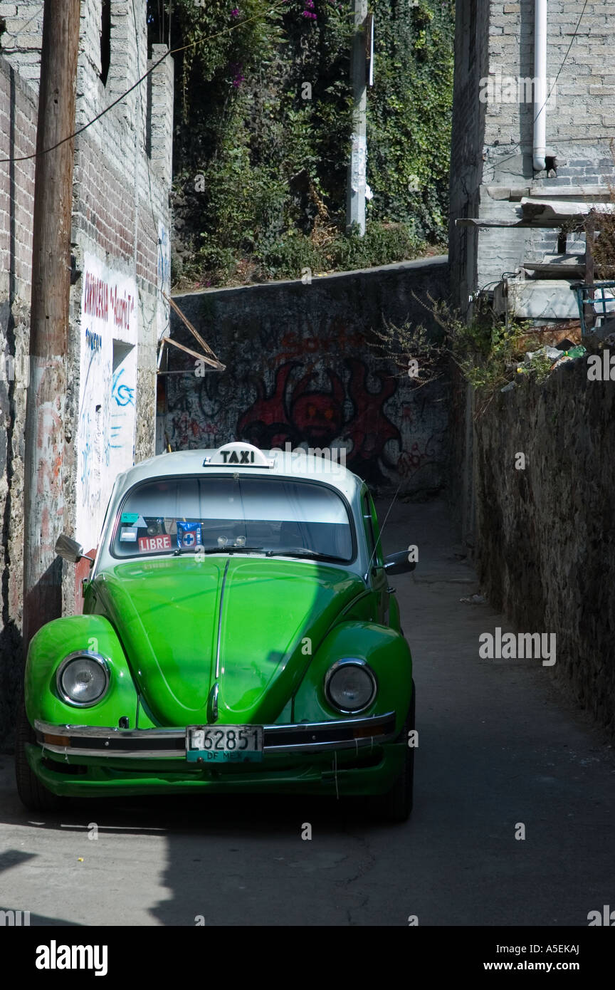 Green vw taxi hi-res stock photography and images - Alamy