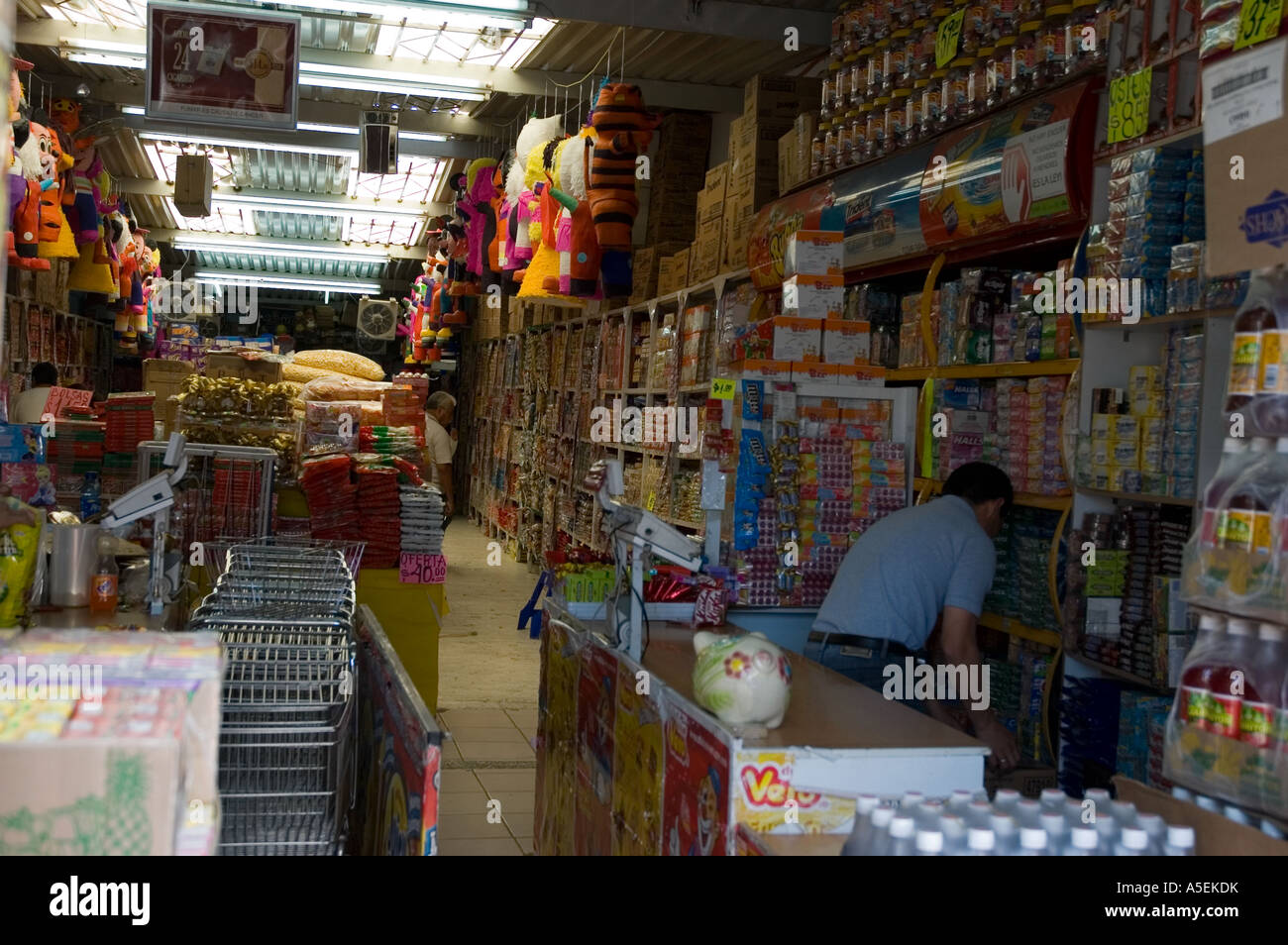 Mexican sweets store hi-res stock photography and images - Alamy