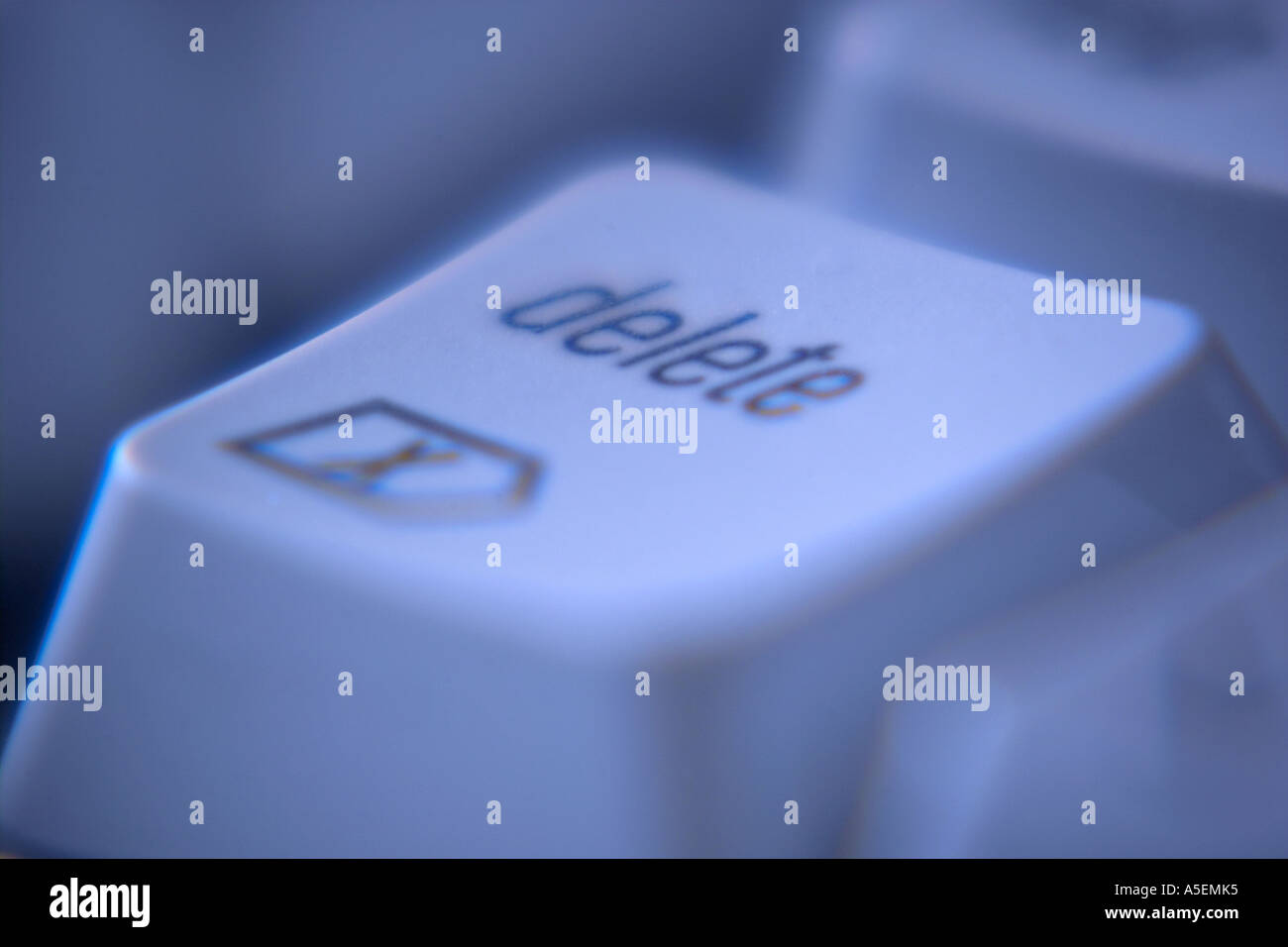 Computer Keyboard Apple Mac showing the Delete Key Stock Photo - Alamy