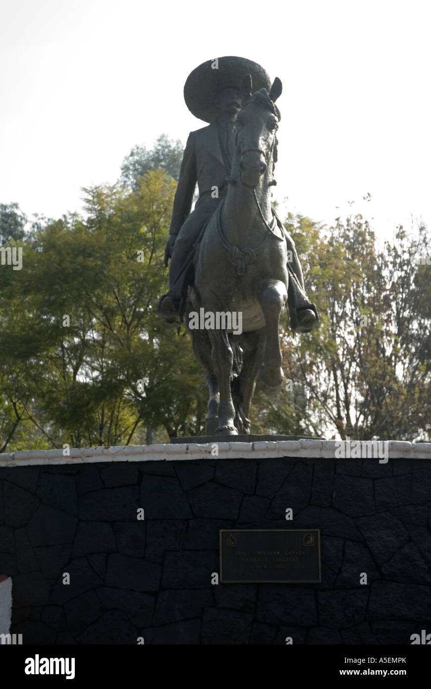 Emiliano zapata statue hi-res stock photography and images - Alamy