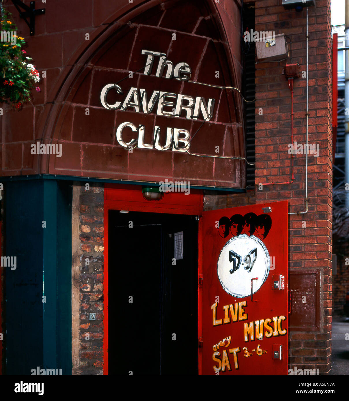 The Cavern Club in Matthew Street Liverpool England Stock Photo - Alamy