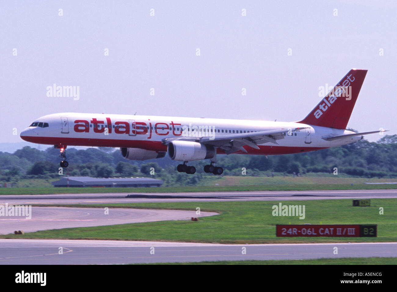 Boeing 757 operated Atlasjet Stock Photo - Alamy
