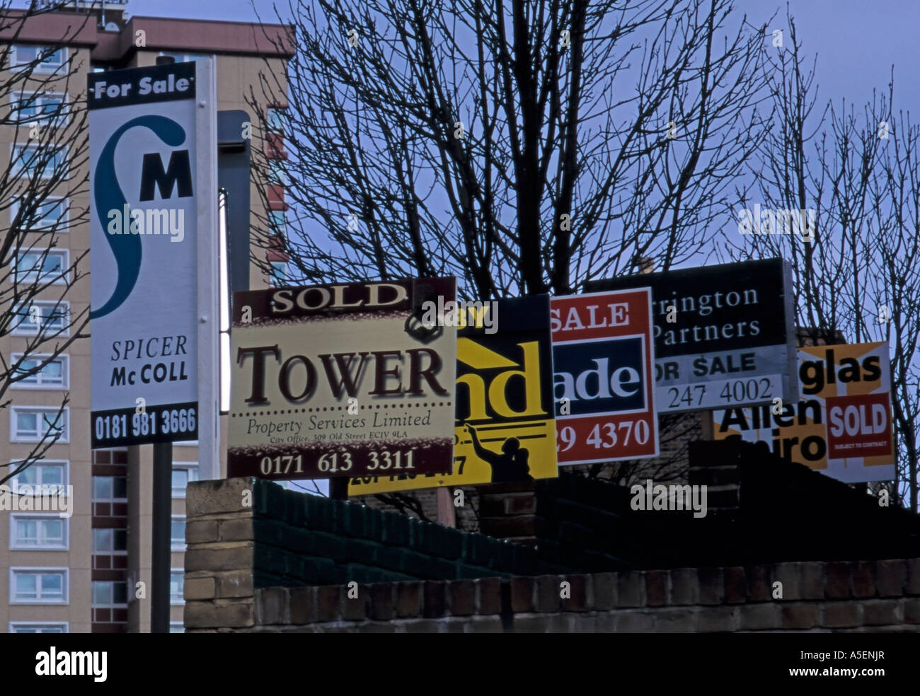 For Sale Signs Estate Agents Stock Photo - Alamy