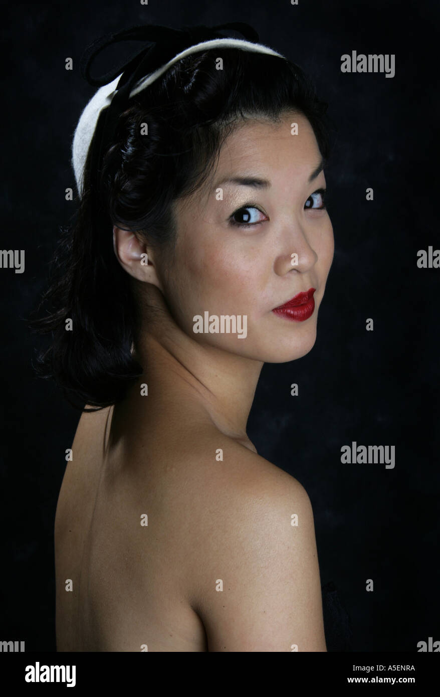 Marianne Cheesecake Burlesque Performer Stock Photo - Alamy