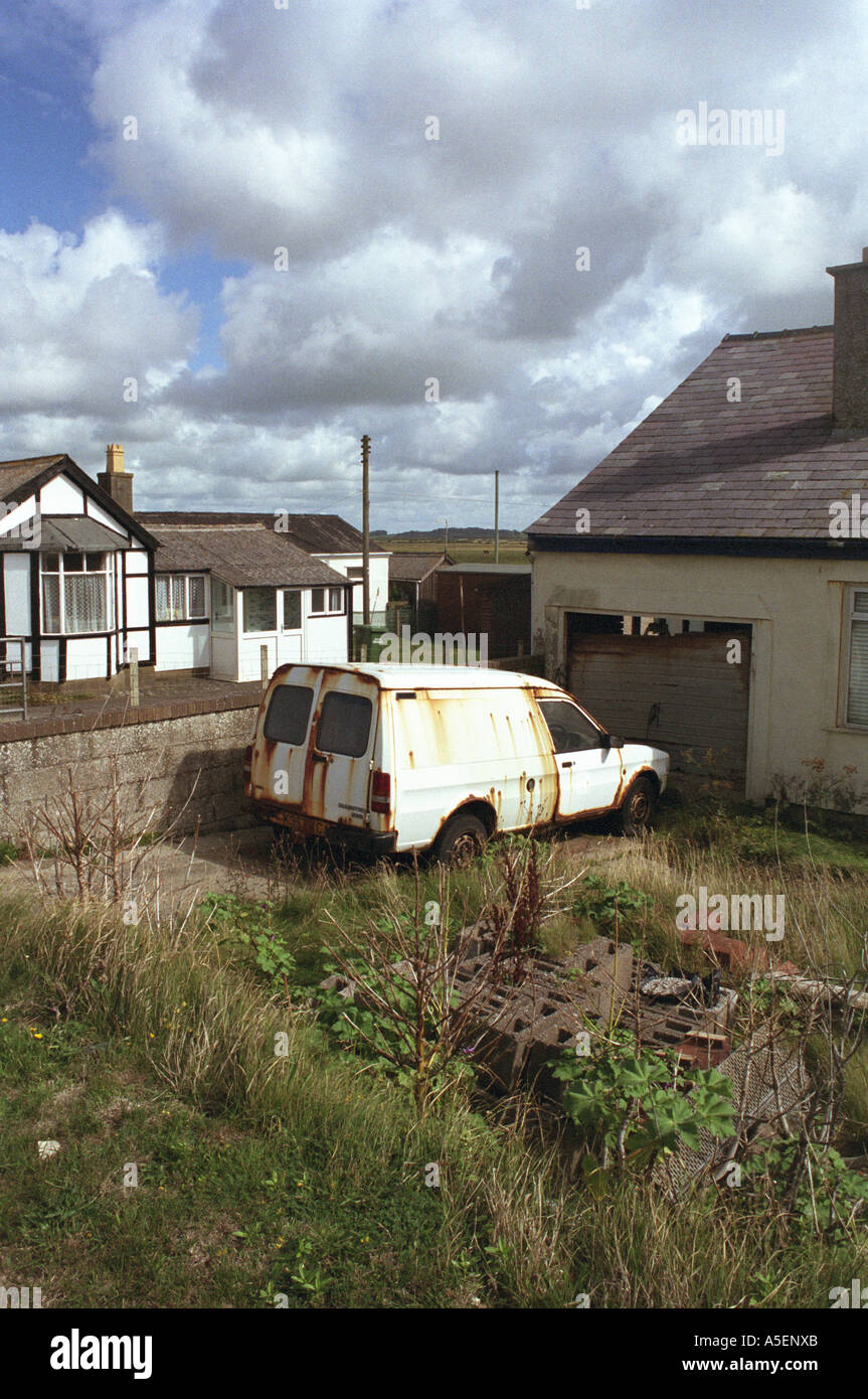 Rusty ford escort hi-res stock photography and images - Alamy