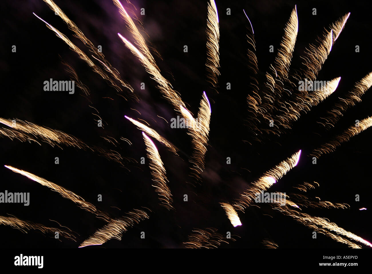 Bursting bomb hi-res stock photography and images - Alamy