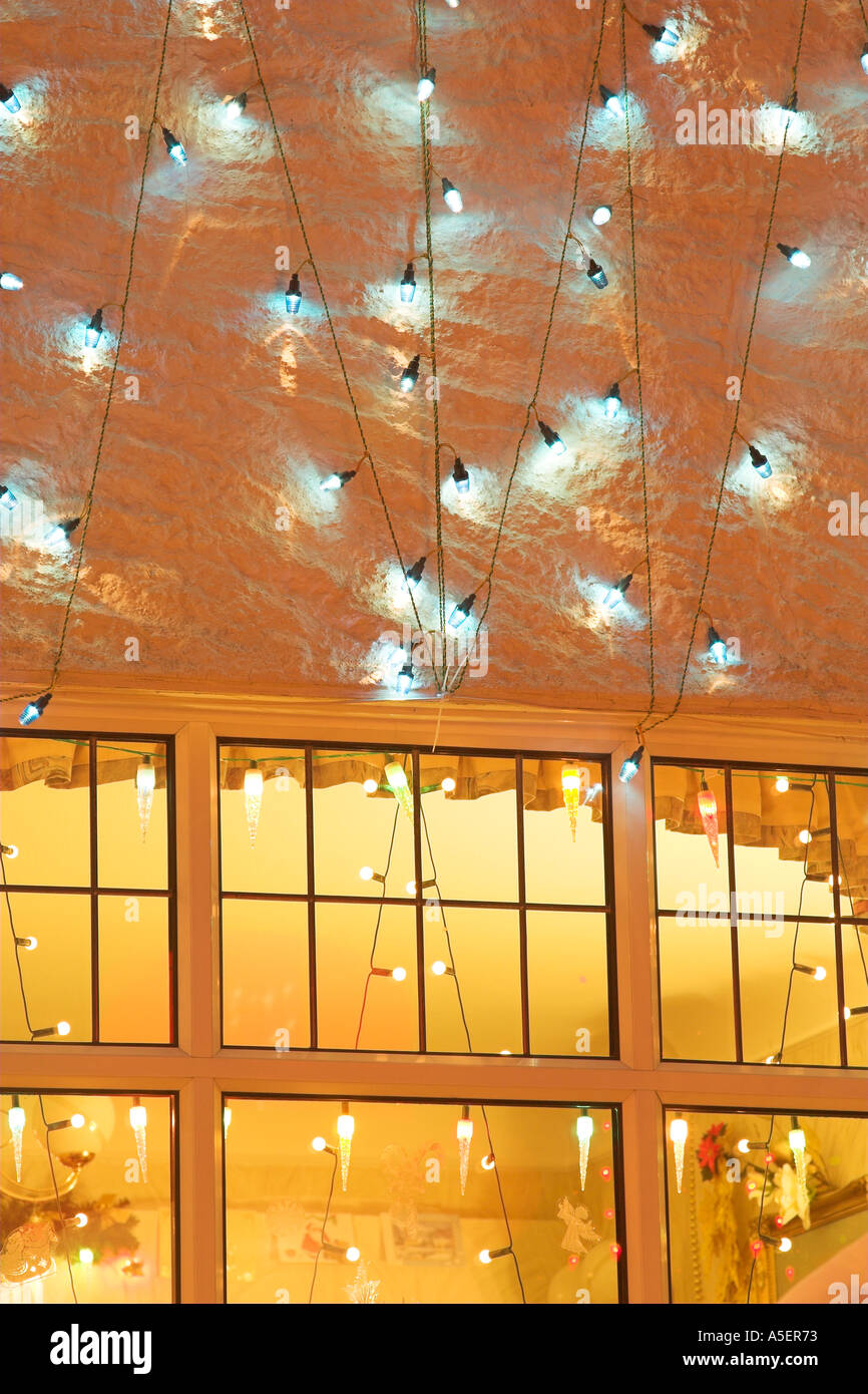 Magical window display hi-res stock photography and images - Alamy