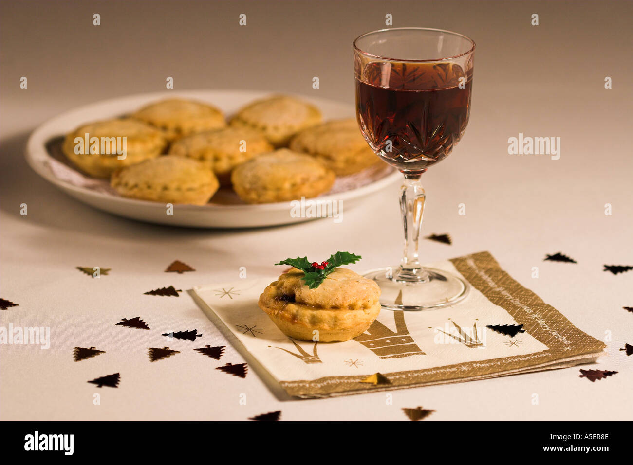 Sherry mince pie hi-res stock photography and images - Alamy