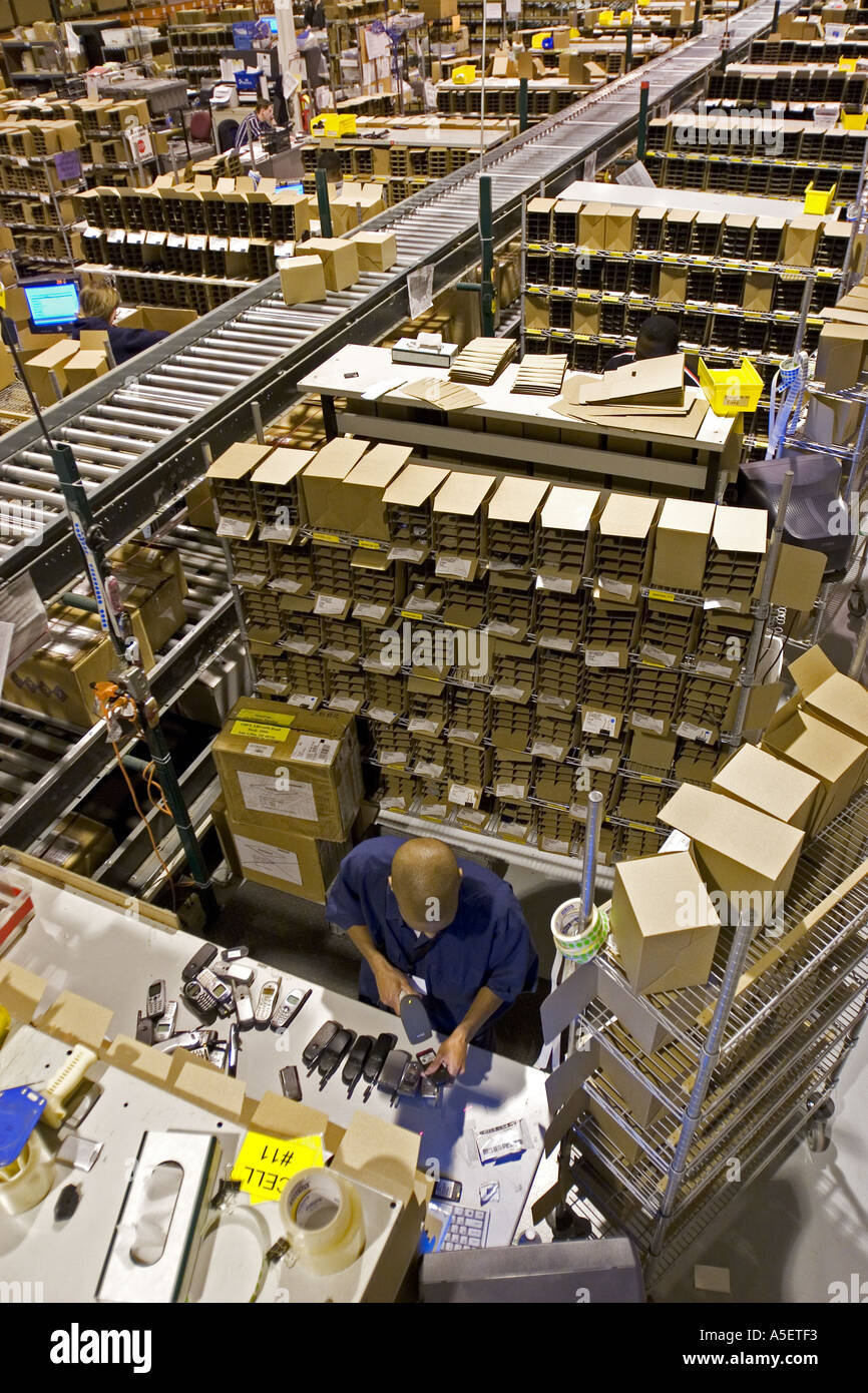 Mobile recycle repair reuse hi-res stock photography and images - Alamy