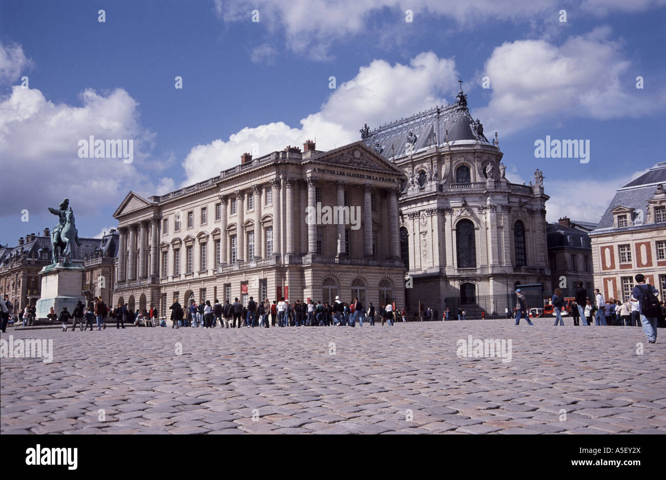 Louis xiii versailles hi-res stock photography and images - Alamy