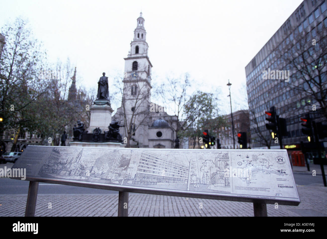 Gladstone Monument with the St Clement Danes church in the background ...